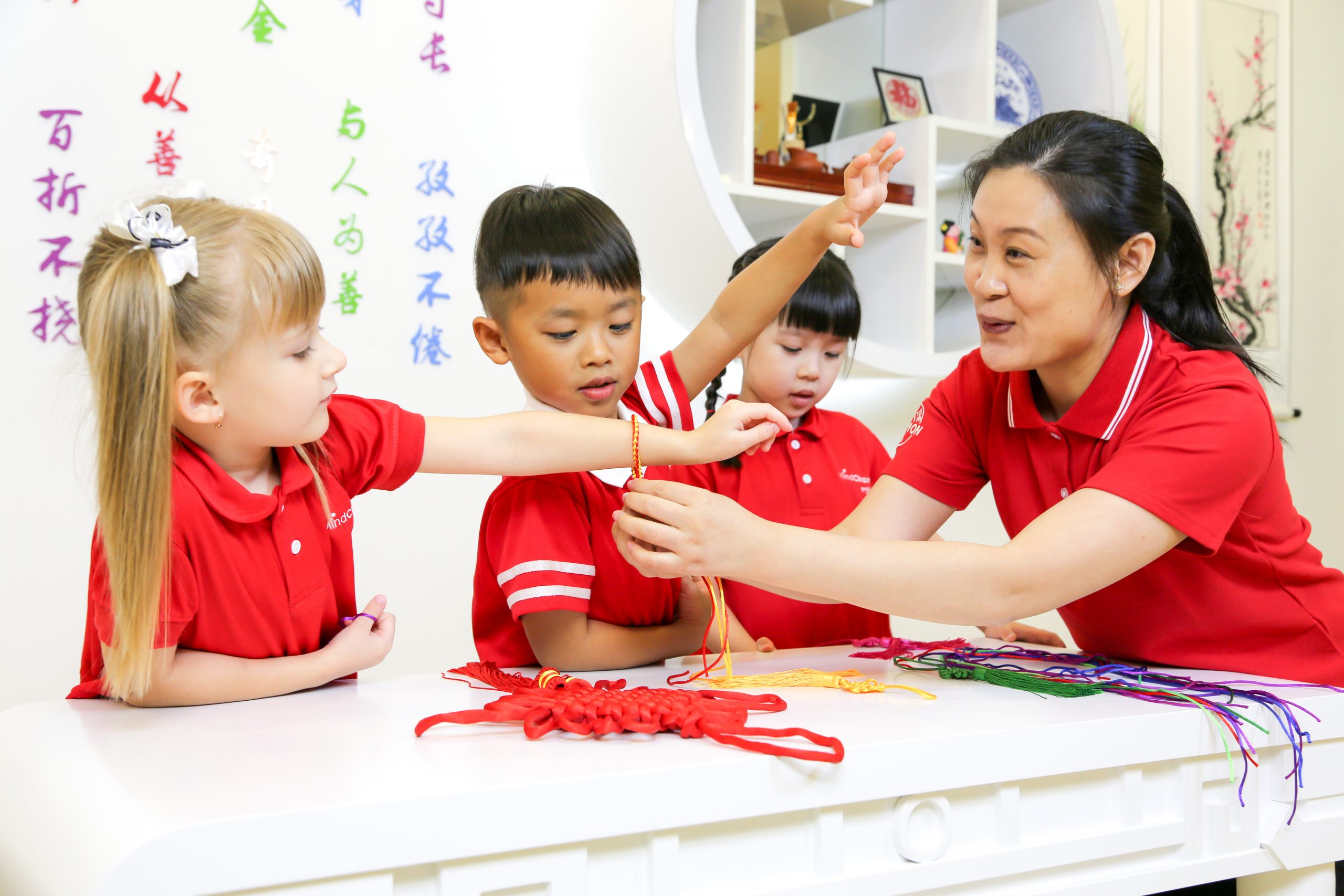 Here's What Your Toddler Gets Up to in a Chinese Playgroup